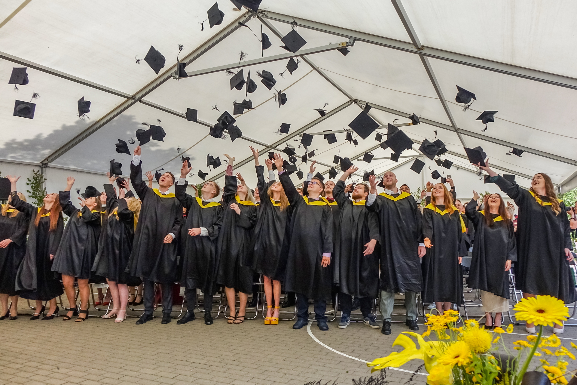 Ventspils Augstskolā notikusi svinīgā izlaiduma ceremonija - Ventspils