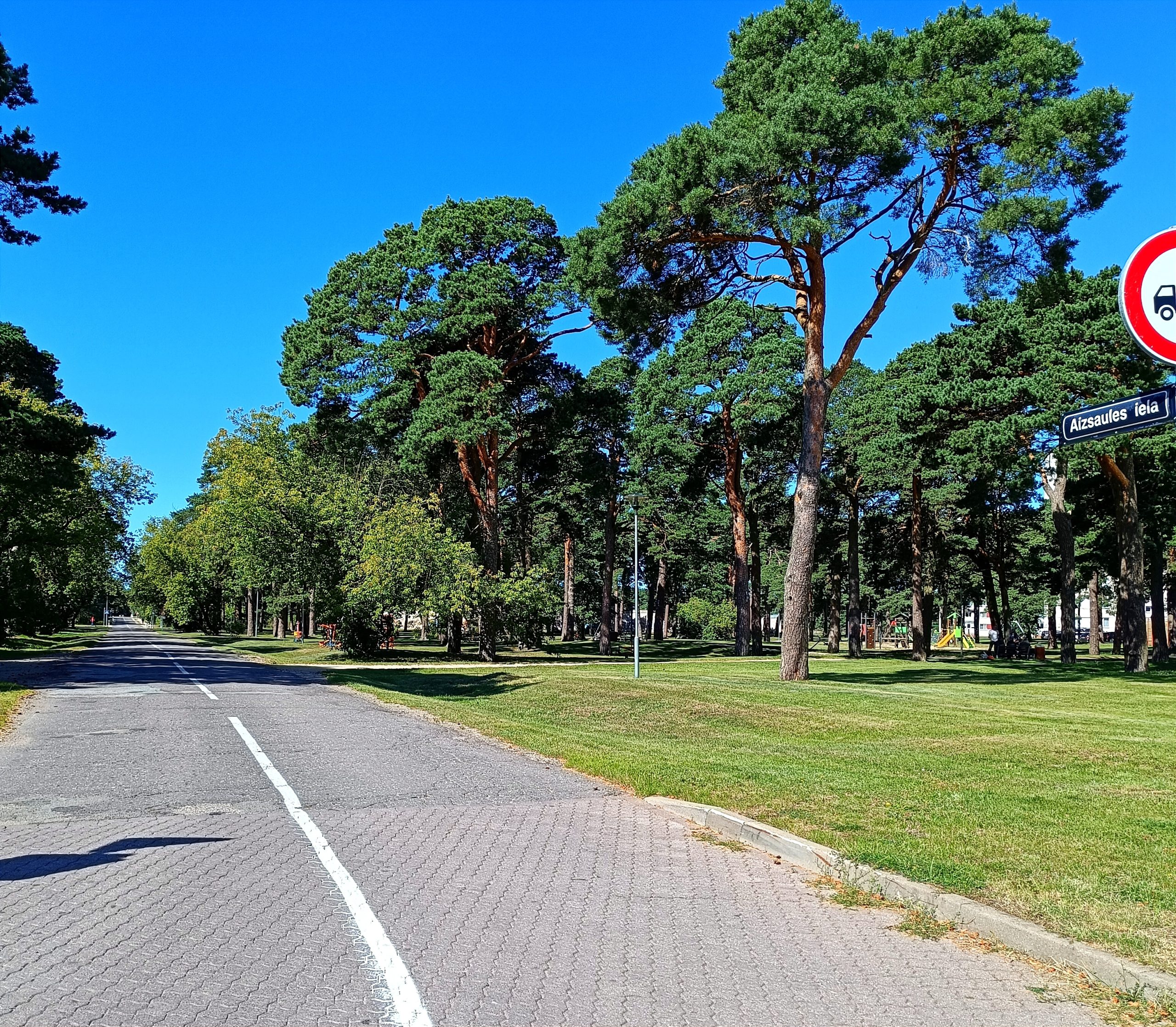 Aizsaules ielā atjaunos brauktuves segumu - Ventspils
